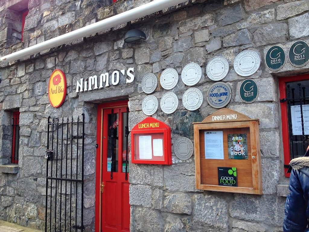 Spanish Arch in Galway, the history with directions map and photos