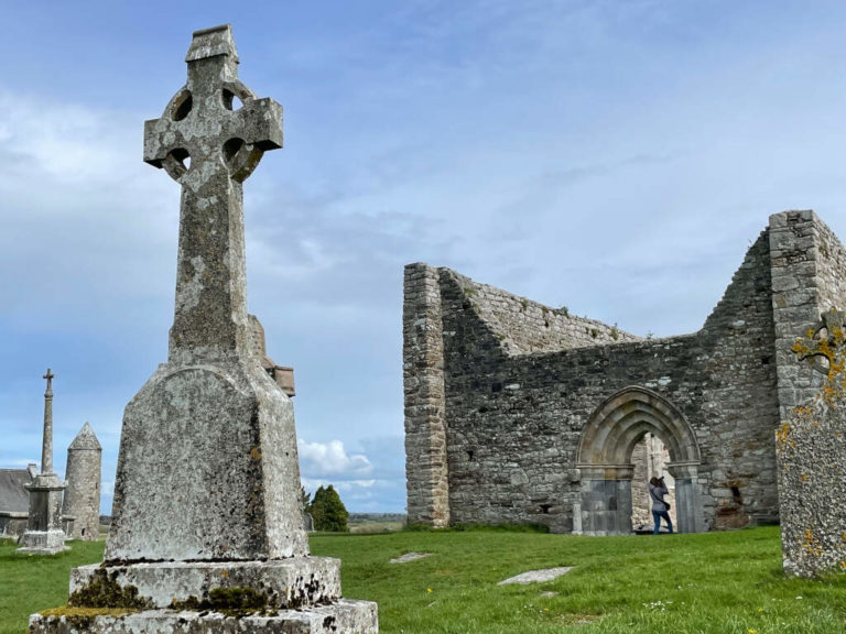 Clonmacnoise Monastery 2025 | Visit Clonmacnoise Monastic Site