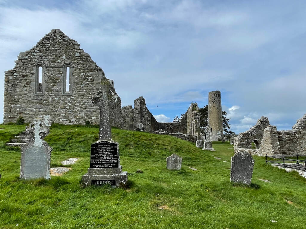 Clonmacnoise Monastery 2025 | Visit Clonmacnoise Monastic Site