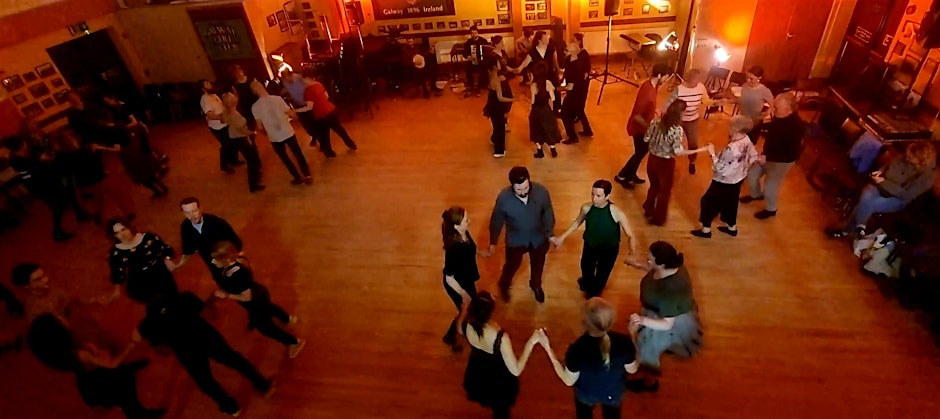 Galway Beginner's Céilí Irish dance event in Galway, Ireland.