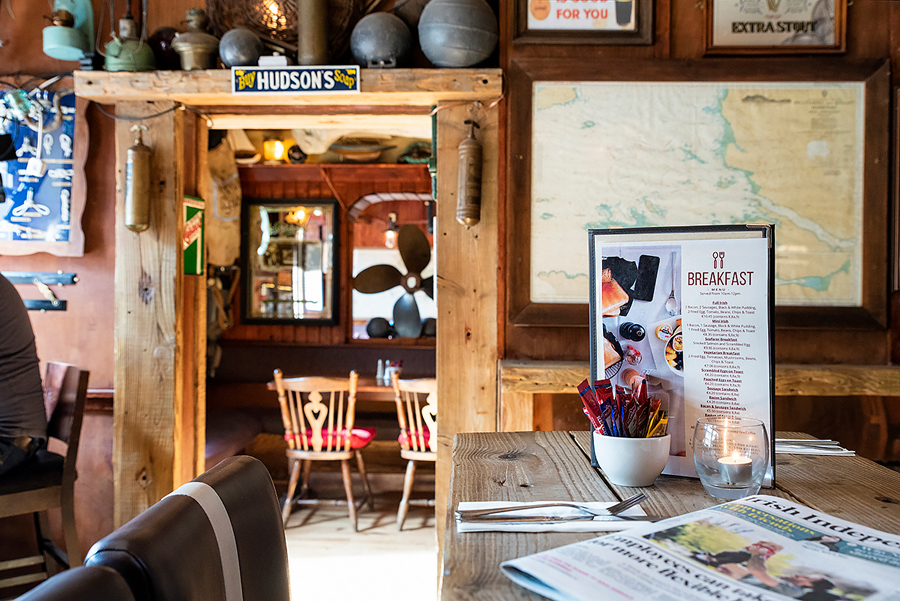 Veldons Seafarer Bar & Restaurant Letterfrack | 2026 Menu, Opening ...